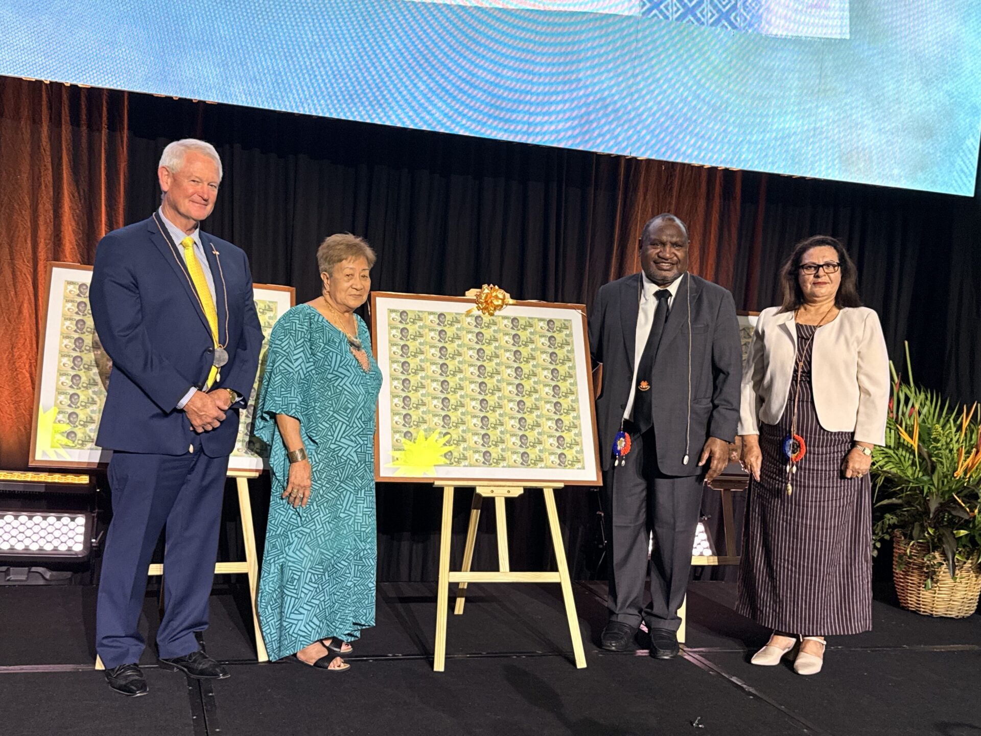 NEW K100 BANKNOTE FEATURING LATE SIR JULIUS CHAN FORMALLY LAUNCHED ...